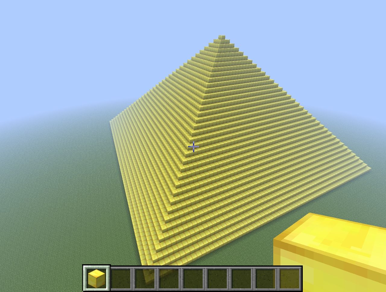 MASSIVE PYRAMID Minecraft Map