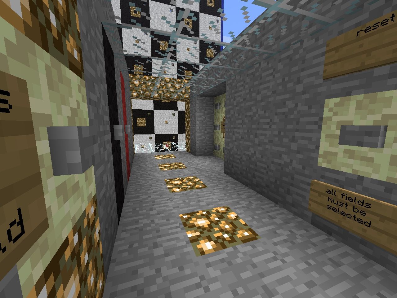 Checkers by Sinikkus, made of redstone and playable ! Minecraft Map