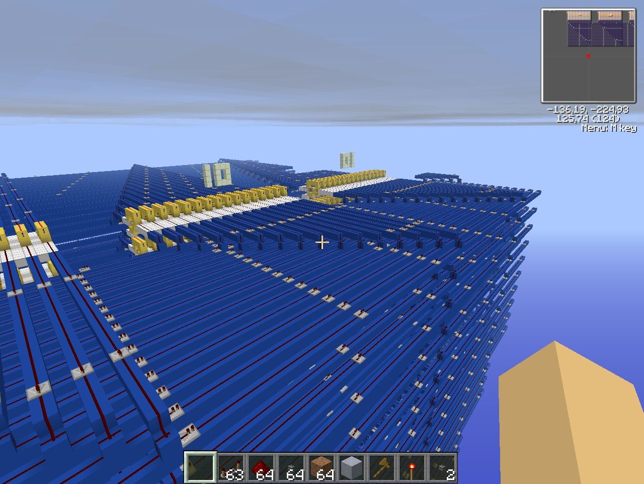 Computer mit GPU CPU RAM ROM OS und GAMES Minecraft Map