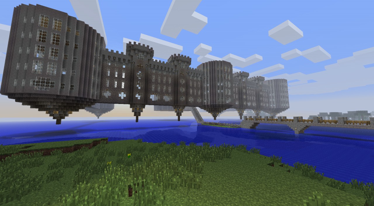 Functional floating fortress Minecraft Map