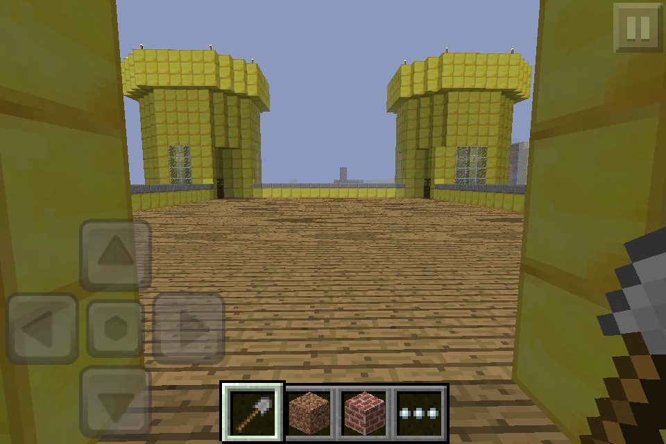 Golden Castle(MC:PE) Minecraft Map