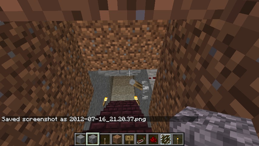 Secret Piston underground staircase hahahahahahaha stupid creepers ...