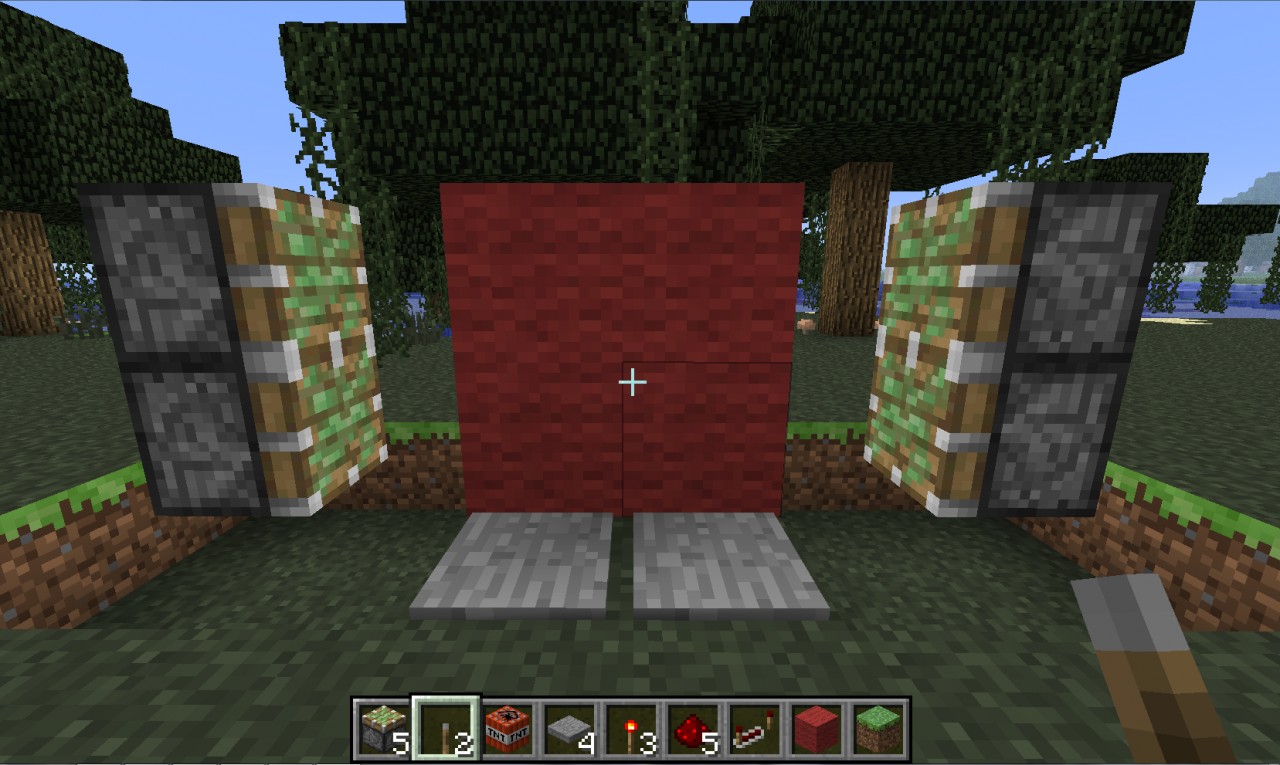 Redstone tutorials: Piston door Minecraft Map