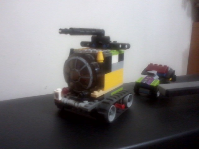 LEGO Tank