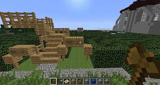Gotham City Botanical Garden Hedge Maze Minecraft Map