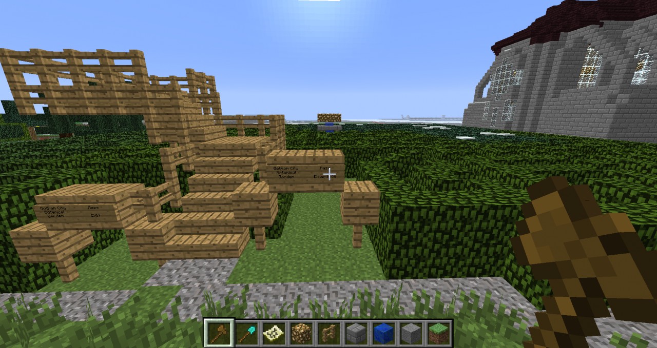 Gotham City Botanical Garden Hedge Maze Minecraft Map