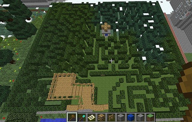 Gotham City Botanical Garden Hedge Maze Minecraft Map