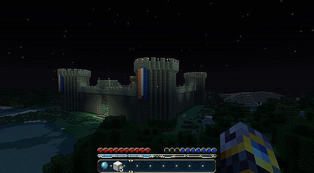 Just a small little castle (spawn fixed) Minecraft Map