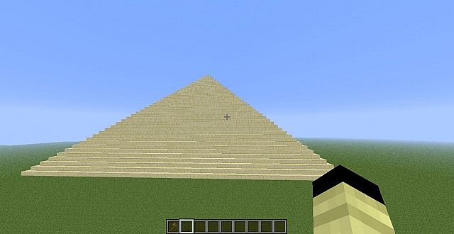 building 2 pyramid Minecraft Map