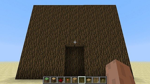 Redstone Door (In a Tree) Minecraft Map