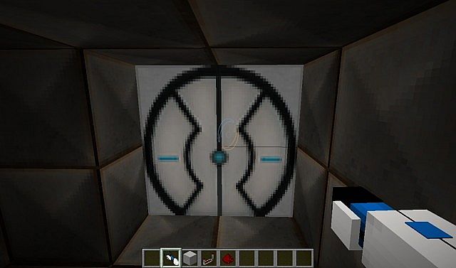 GLaDOS' chamber Minecraft Map