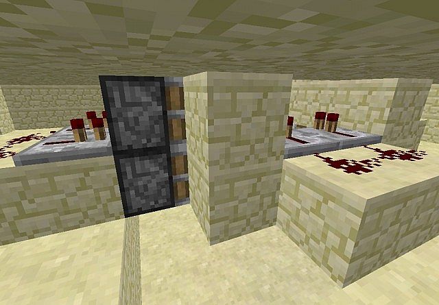 Horizontal hidden door Minecraft Map