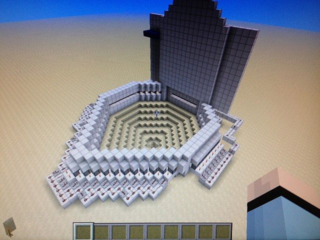 Gigantic Flushable Toilet (UPDATE REDSTONE COVERED) Minecraft Map