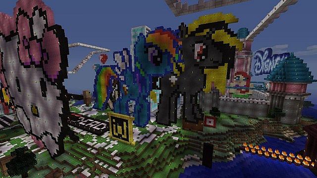 Castle side and pixel art Minecraft Map