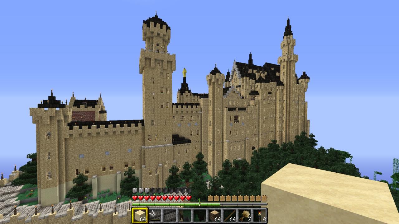 Neuschwanstein castle Minecraft Map