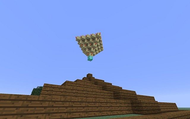 Pyramid (floating) Minecraft Map