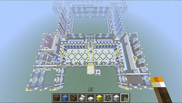 The Royal Residential Palace Minecraft Map