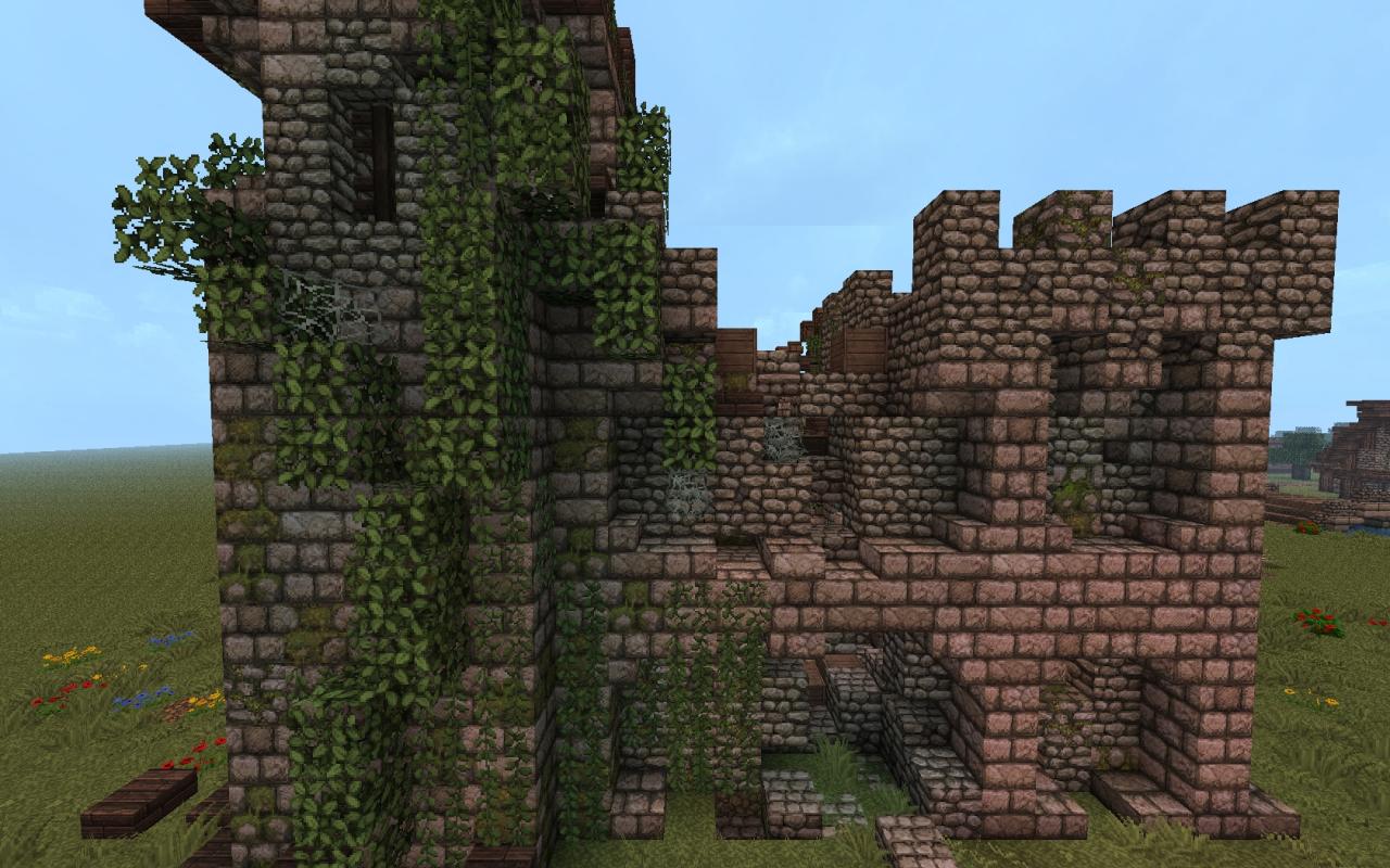 Small Medieval Castle Ruin! [Detailed] Minecraft Map