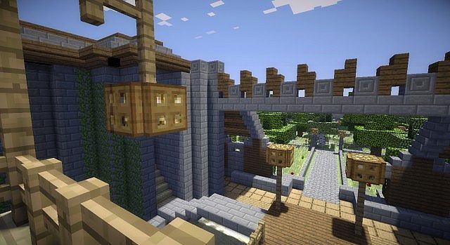 Pristine Courtyard Minecraft Map
