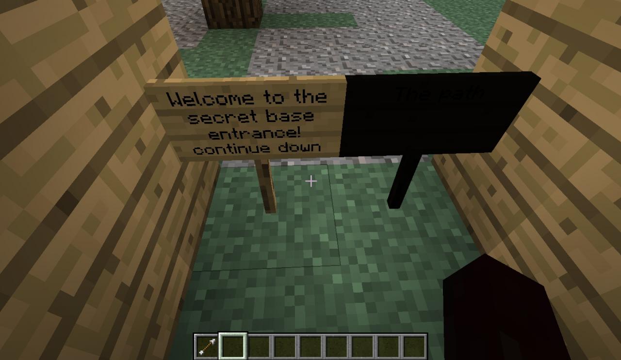 Secret base entrance#1: arrow key Minecraft Map