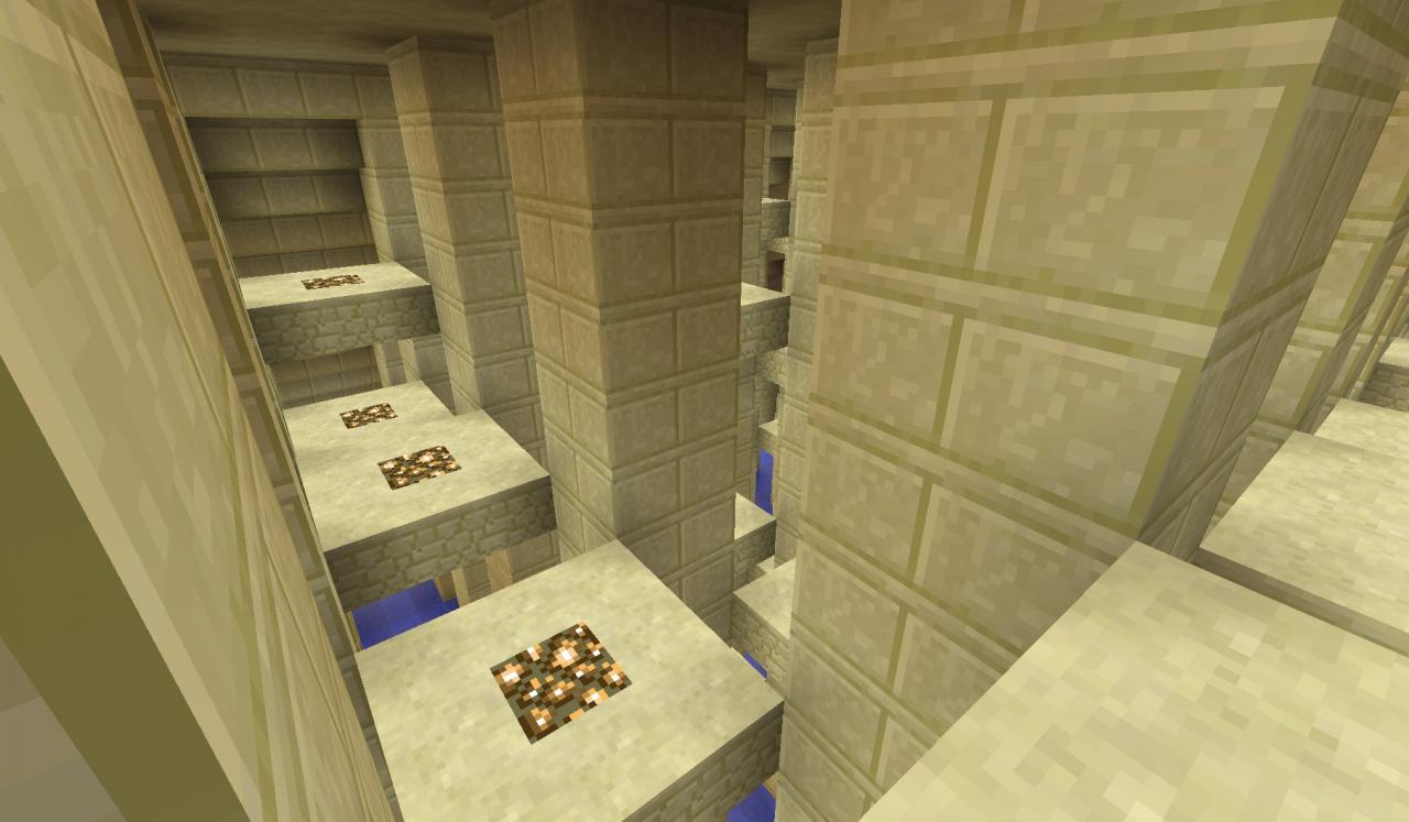 Pyramid maze Minecraft Map