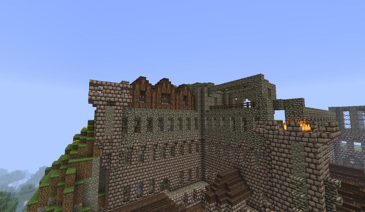 epic medieval castle Minecraft Map