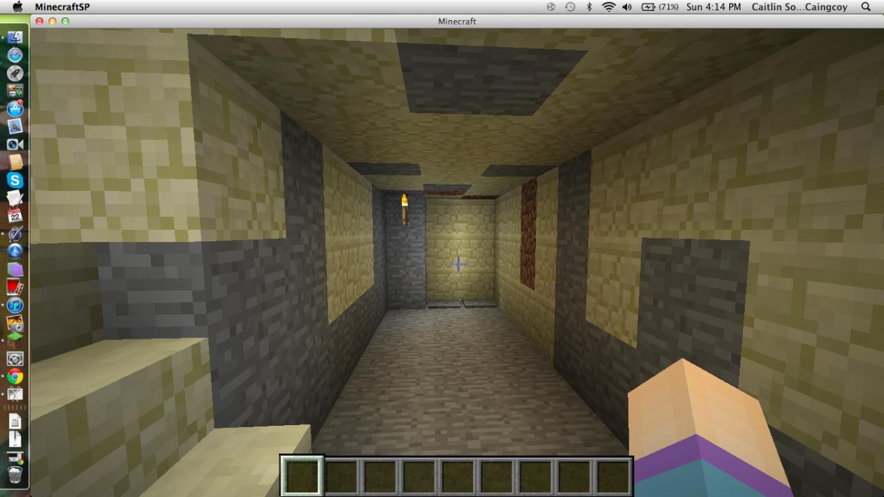 Simple Egyptian Pyramid with Enchanted Items inside Minecraft Map