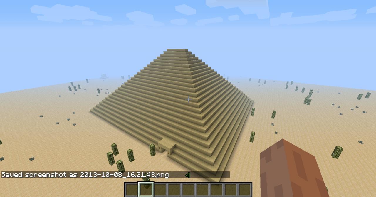 pyramid maze Minecraft Map