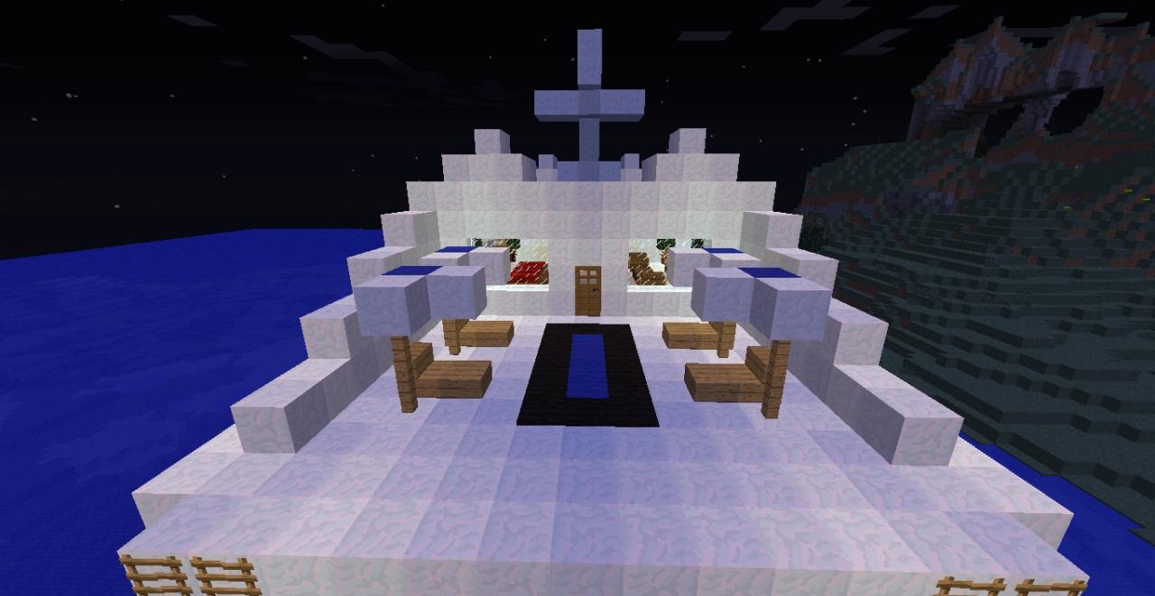 Super luxury Yacht - now with a pool and theater! Minecraft Map