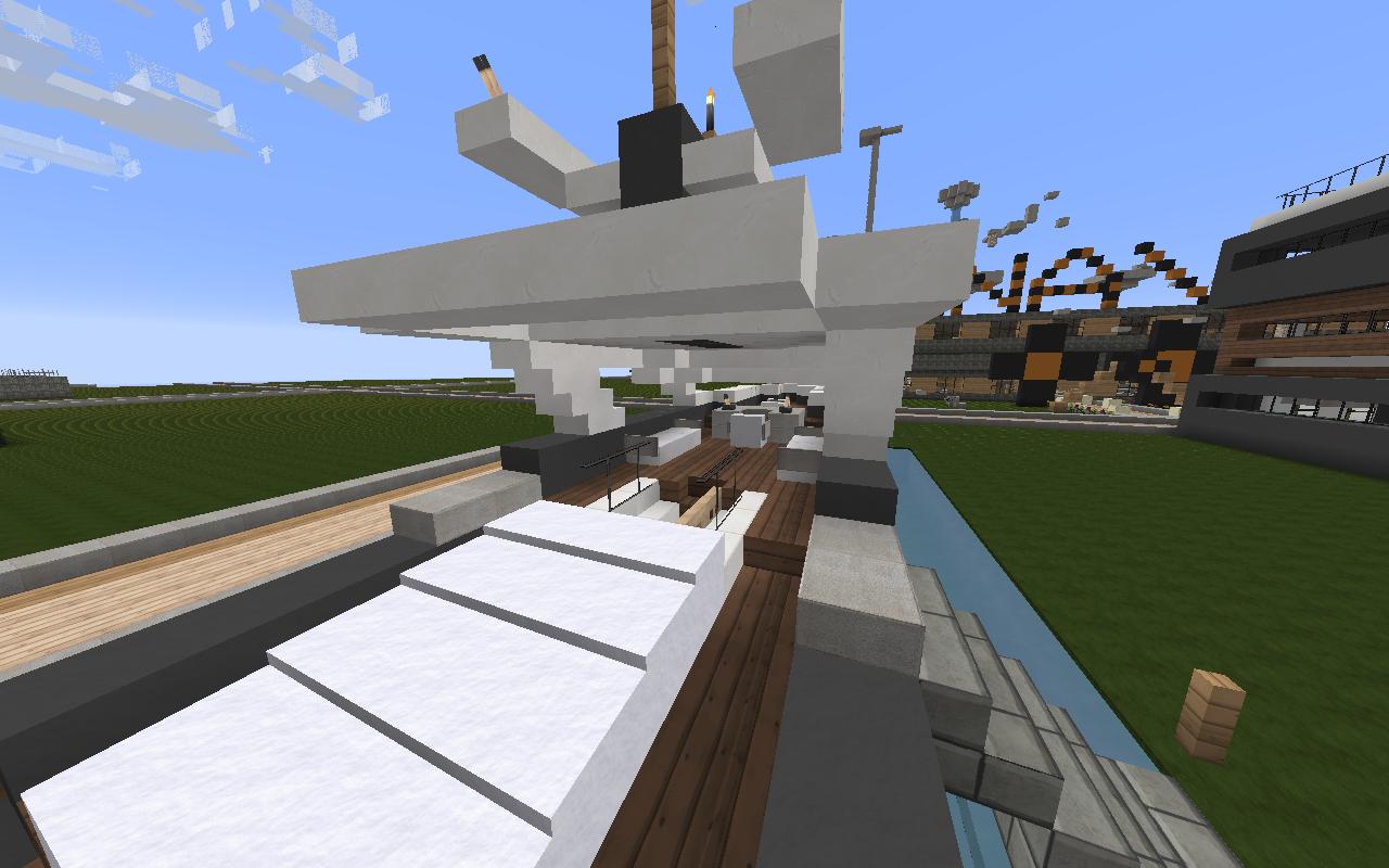 Modern small Yacht Minecraft Map
