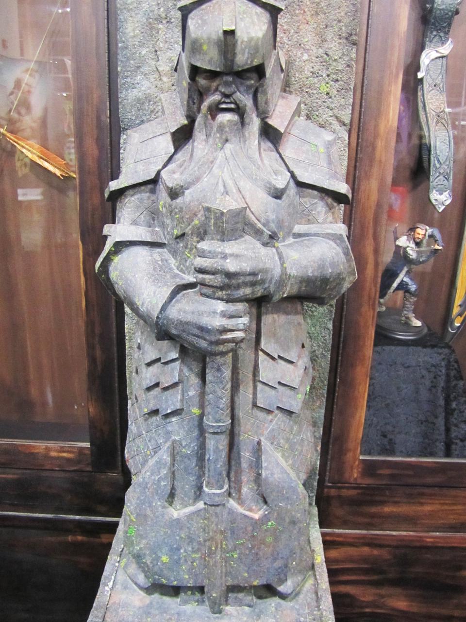 Dwarf Statue Minecraft Map