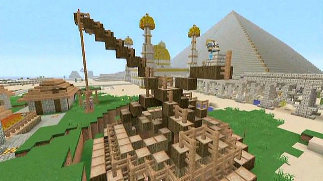 Mining Crane Over Ravine Minecraft Map