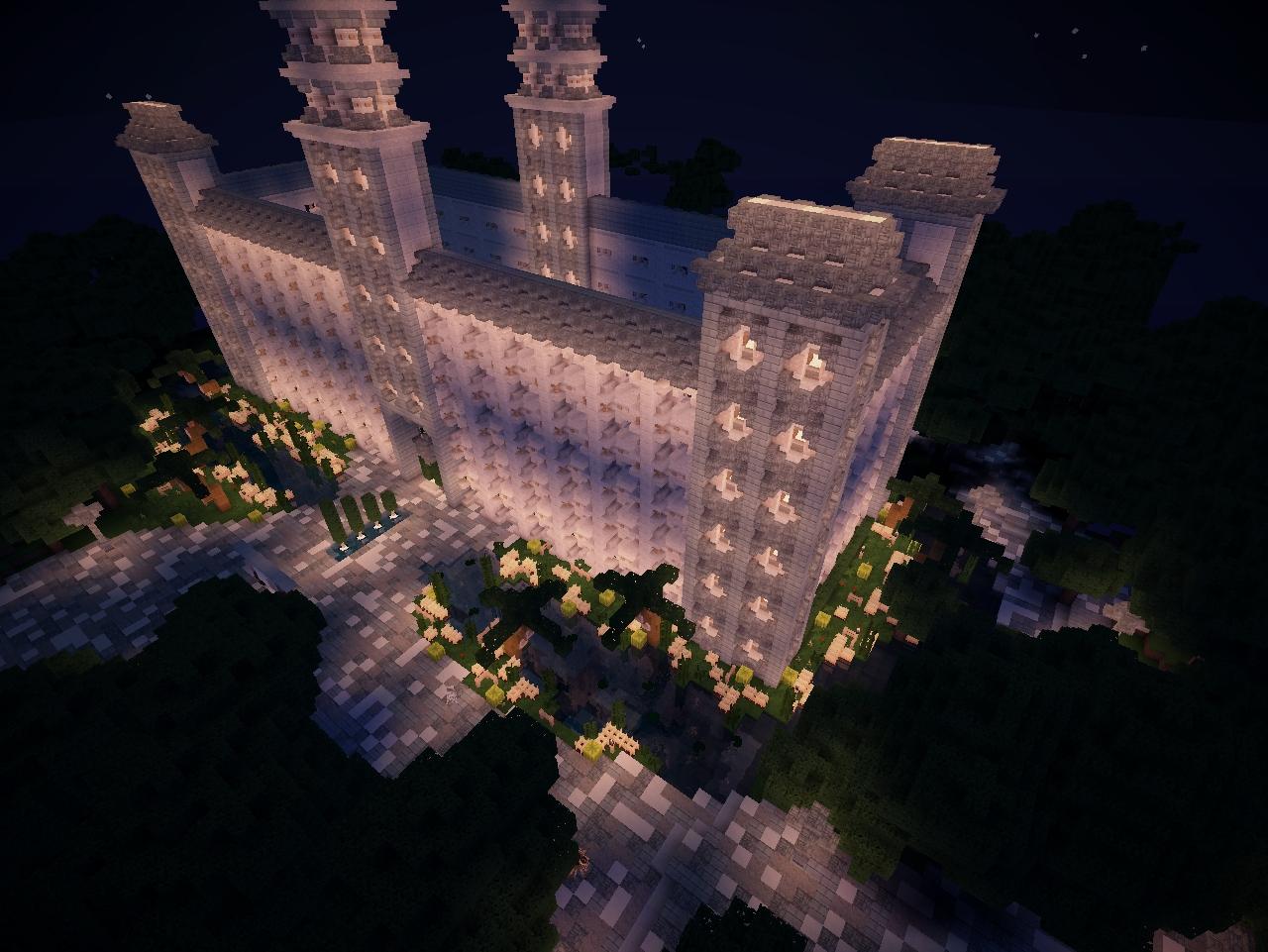 Beautiful sandstone Palace Spawn Minecraft Map