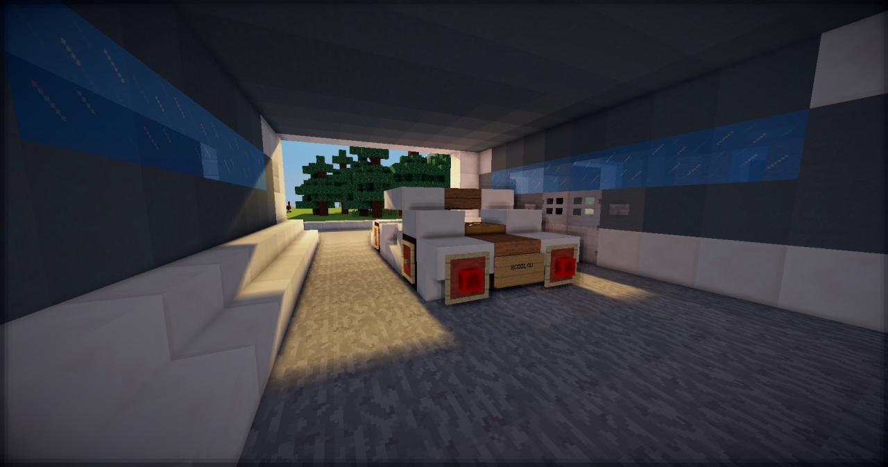 Modern House with Muscle Car Minecraft Map