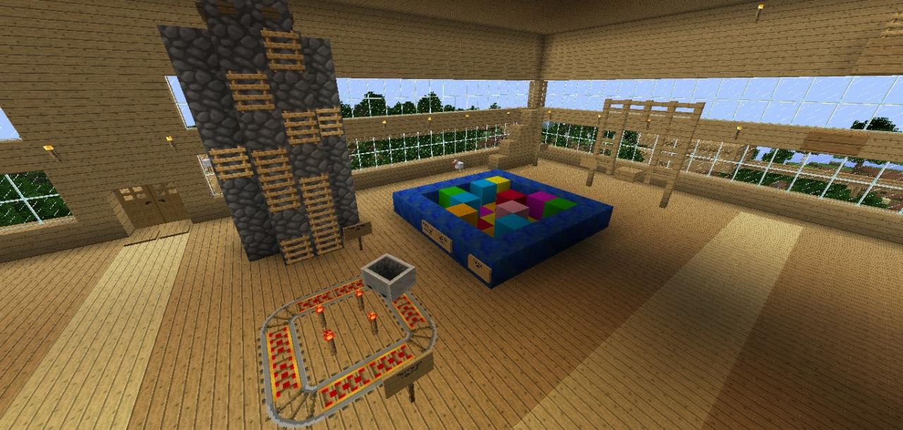 The Amazing Wooden Tree Fort Minecraft Map