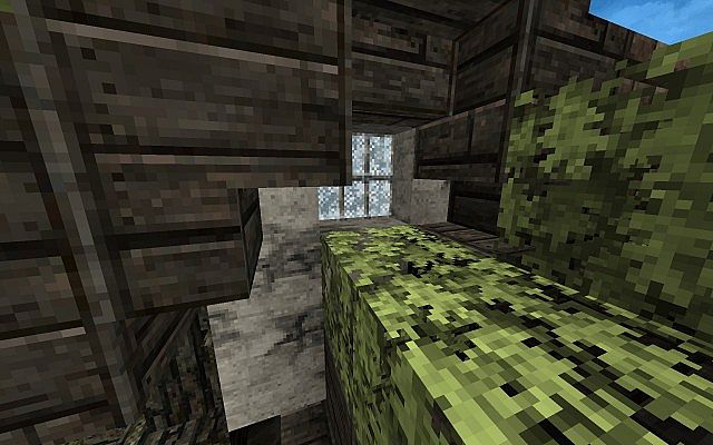 Small Gothic Cottage Minecraft Map