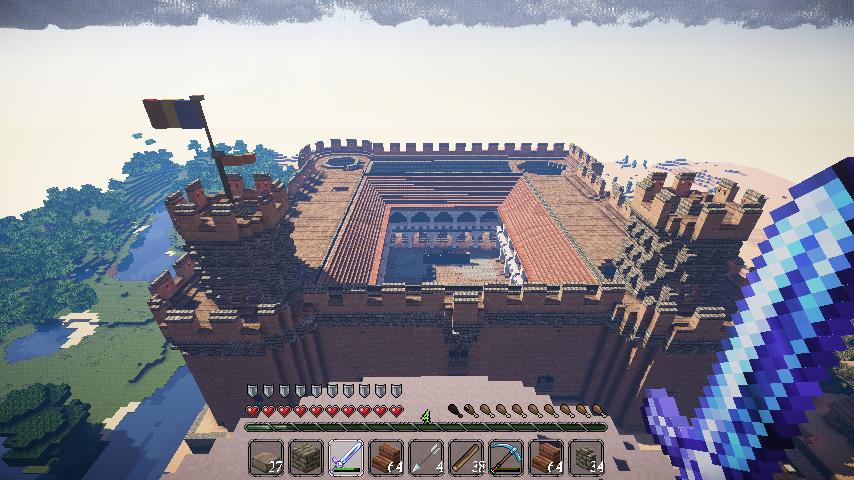 Spanish Castle (Based on a real existing Castle) Minecraft Map