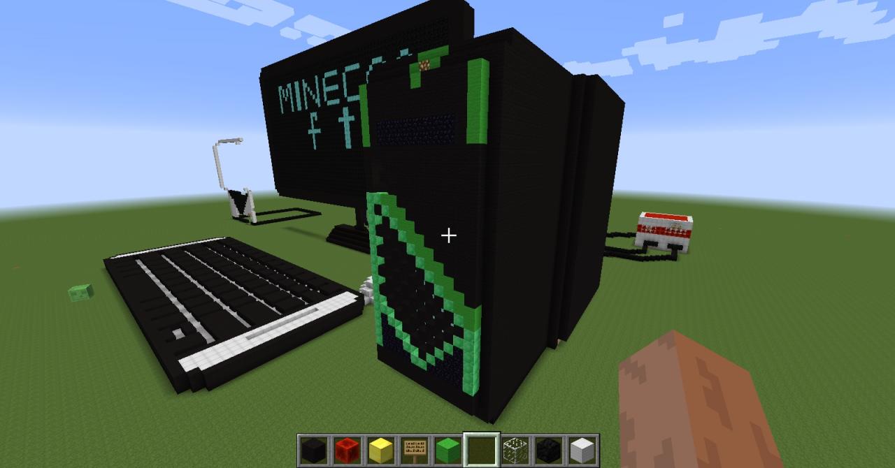 giant computer Minecraft Map