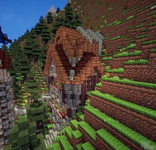 Medieval Style Town House with Private Lakeside Garden Minecraft Map