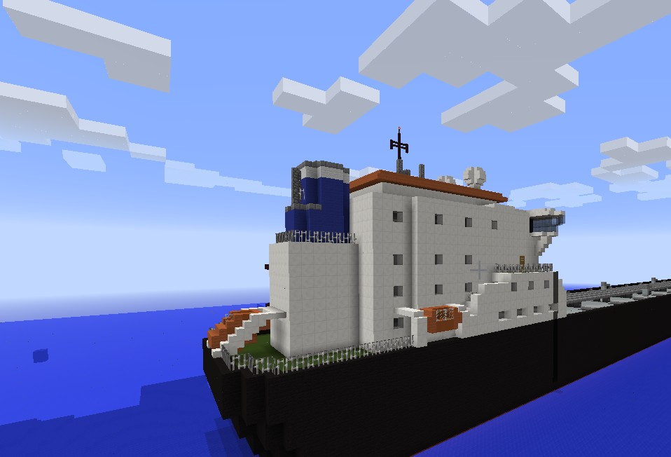 Nautilus- A custom oil tanker Minecraft Map