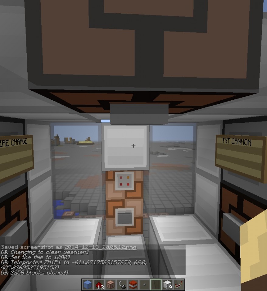 Moving Weaponised Mech Suit Minecraft Map