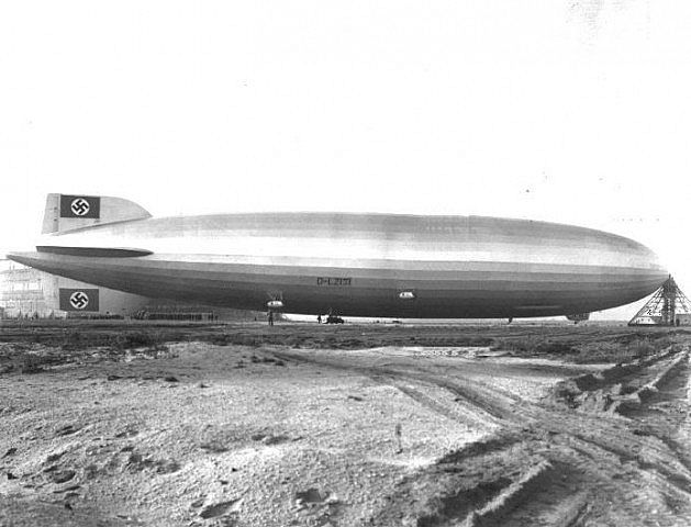 The D-LZ-131 Peter Strasser Airship 1:1(Uncomplete) Minecraft Project