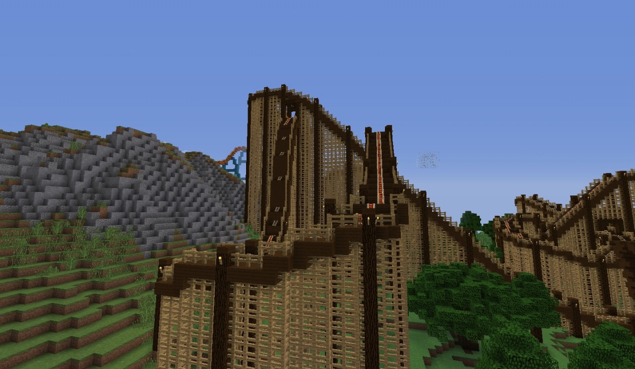 Wood Crusher - A Minecraft rollercoaster Minecraft Map