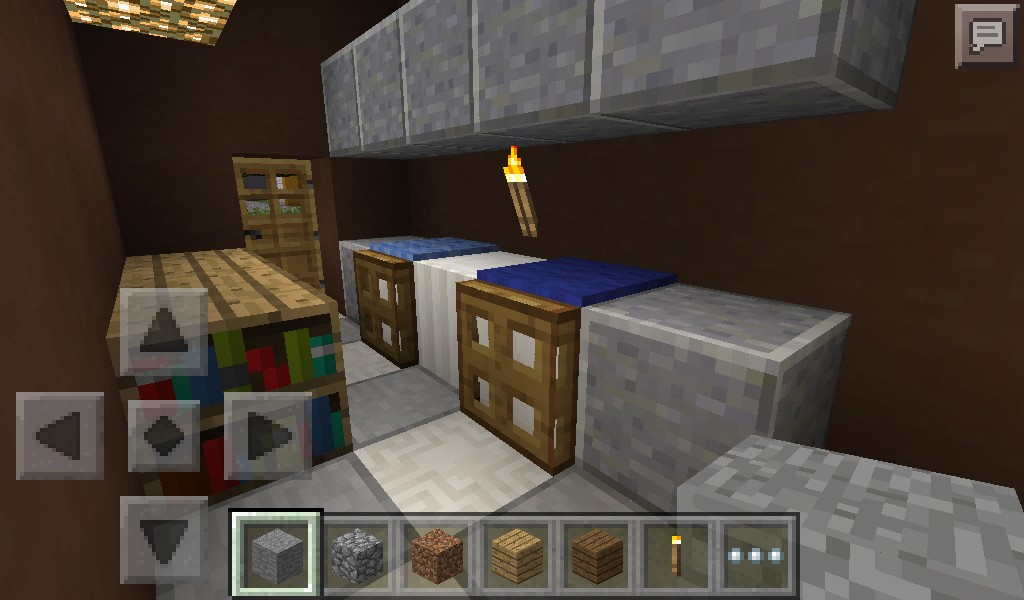 Traditional Home With Side 2-Car Garage Minecraft Map