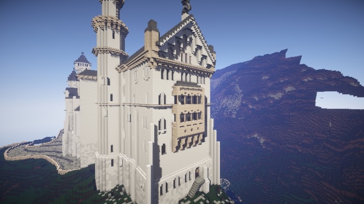 Neuschwanstein (Newswanstone) Castle Minecraft Project