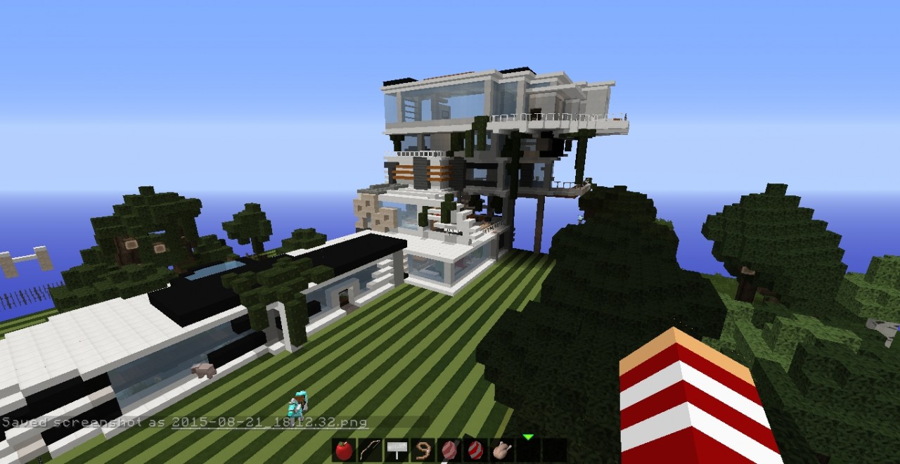 Huge Modern Mansion with a guest House Minecraft Map