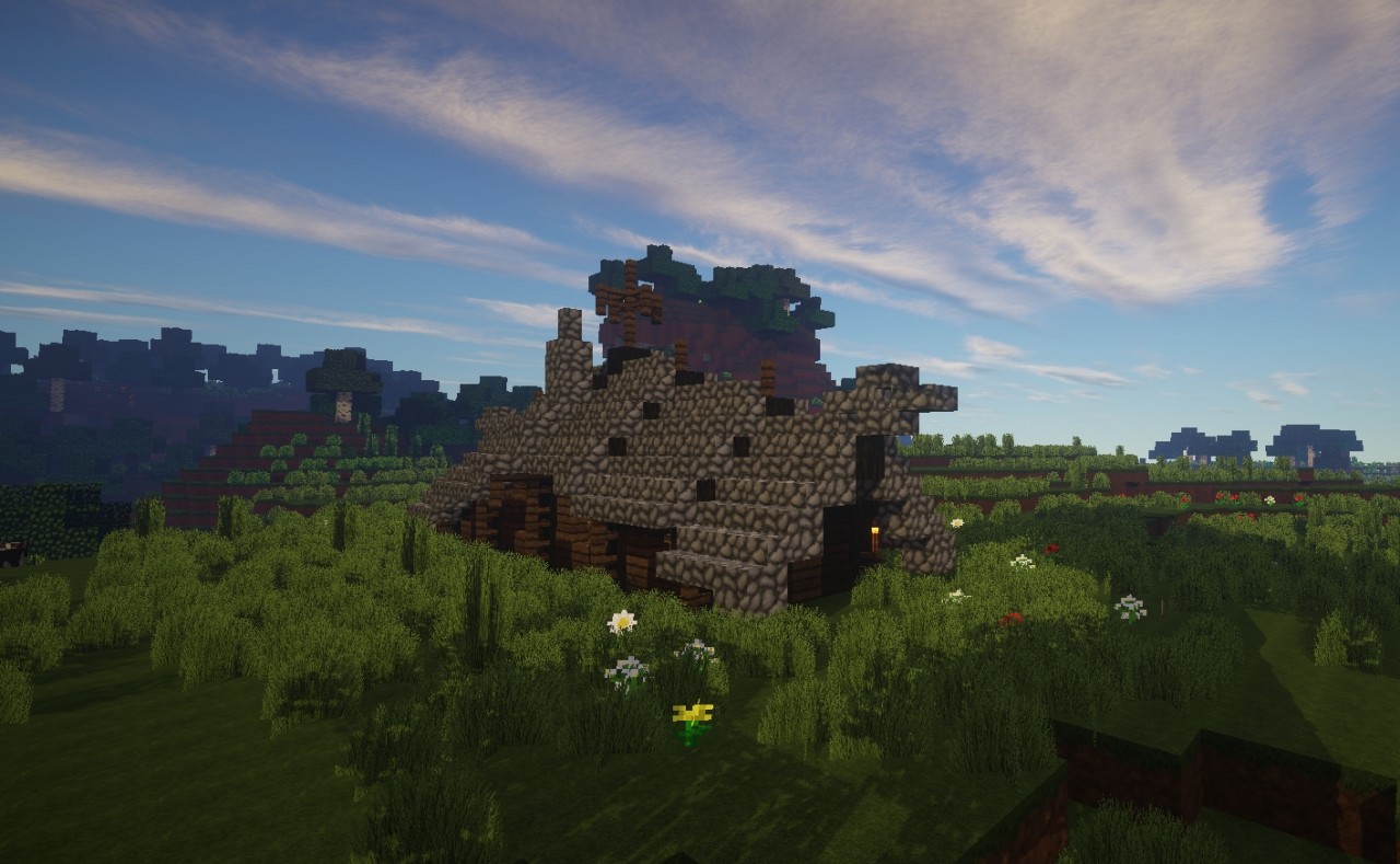 Medium medieval farm (aka caterpillar) Minecraft Map