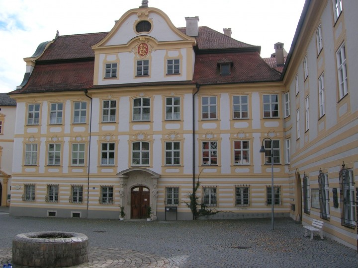 Bavarian Building Minecraft Map