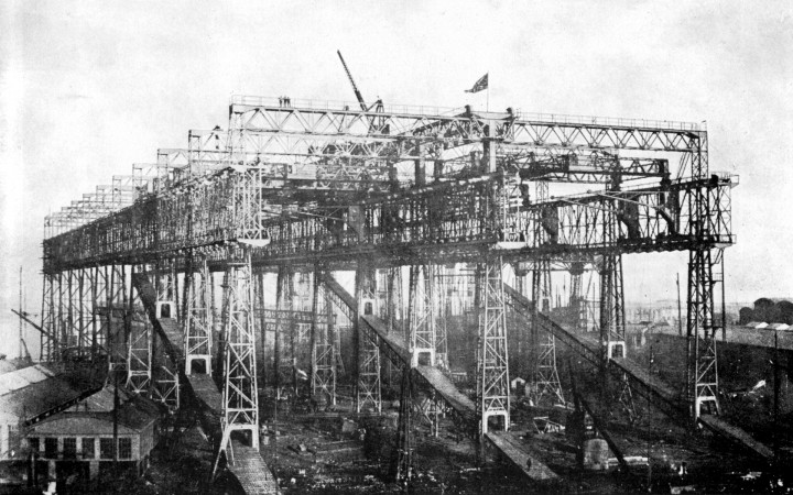 Harland & Wolff - Arrol Gantry 4/1 Scale (Shipyard) Minecraft Map