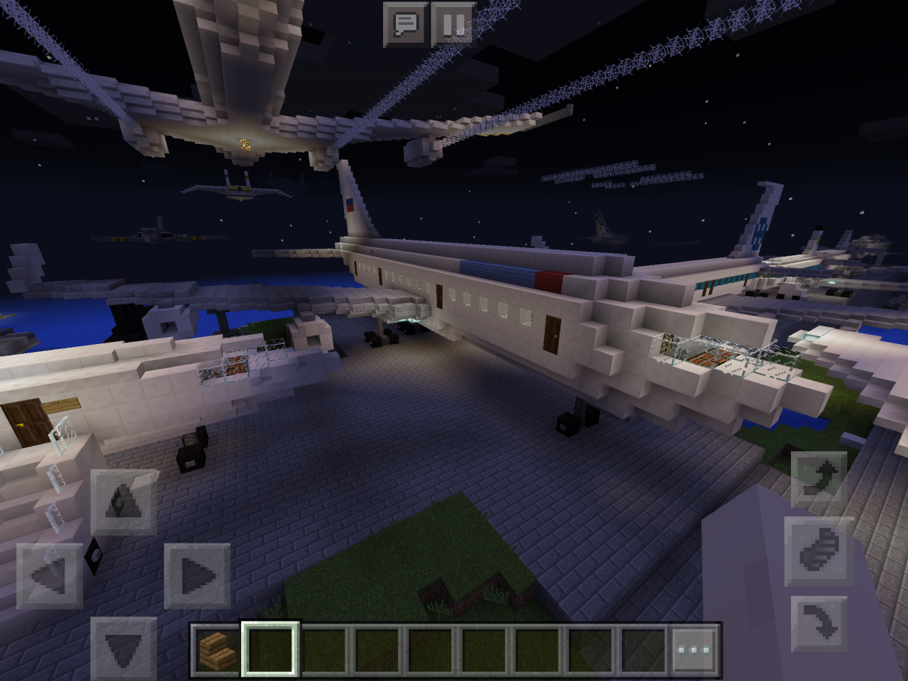 Ilyushin Il-96-400 Minecraft Map